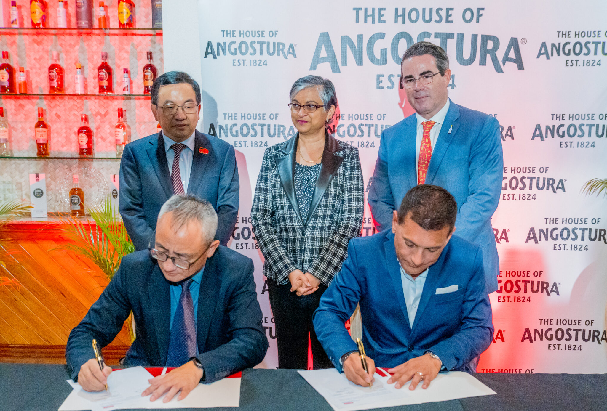 ANGOSTURA® SIGNS DISTRIBUTION AGREEMENT TO EXPORT RUM AND BITTERS TO ...