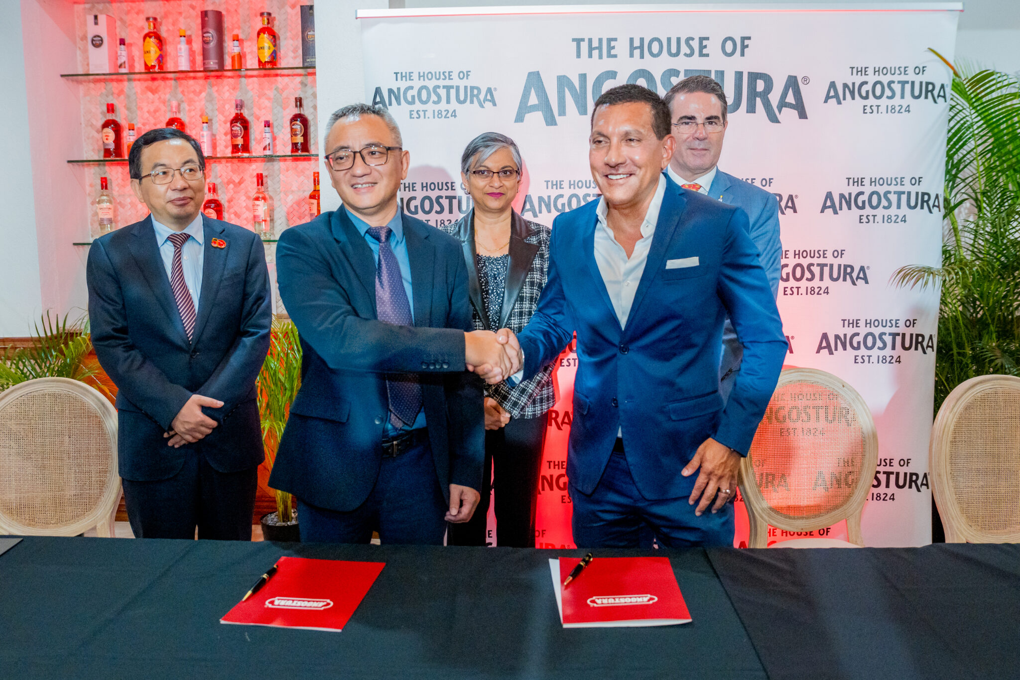 ANGOSTURA® SIGNS DISTRIBUTION AGREEMENT TO EXPORT RUM AND BITTERS TO ...